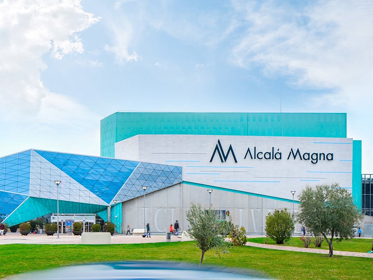 Alcalá de Henares: Alcalá Magna reabre con parking express y medidas de ...