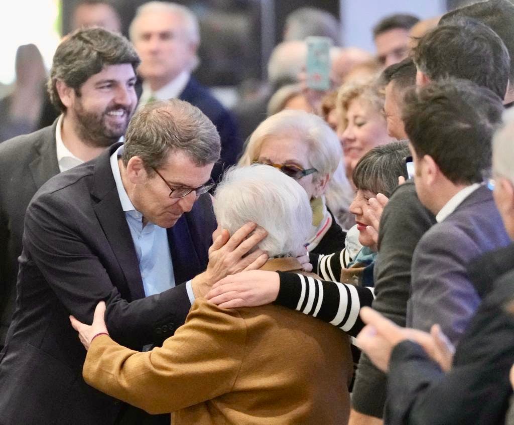 El Pp Mantiene Su Ventaja Sobre El Psoe Y Ganaría Hoy Las Elecciones